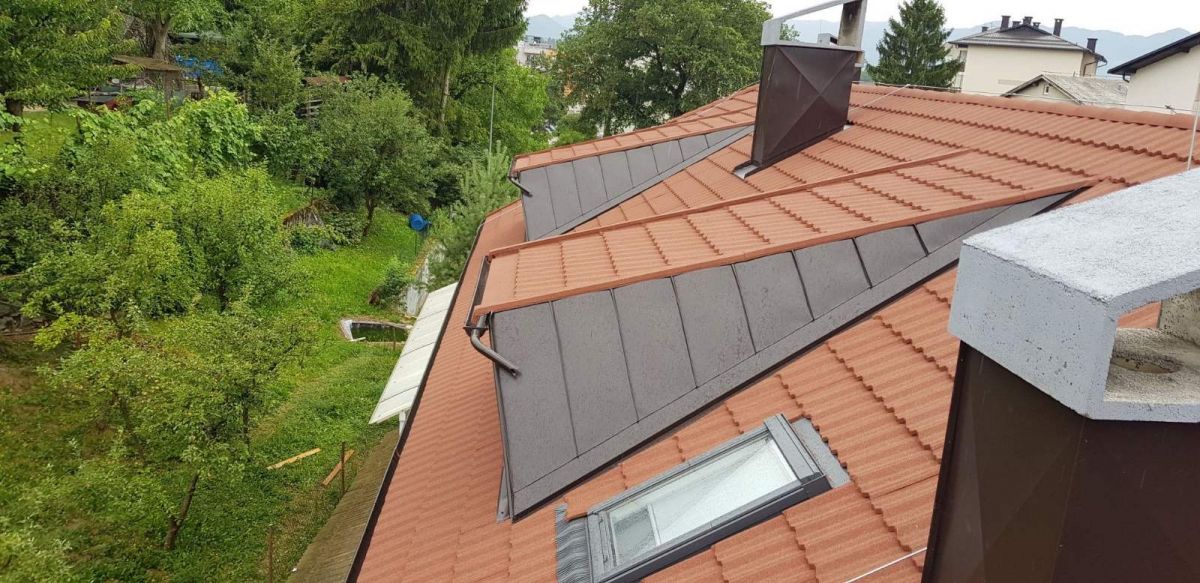 Referenčna streha: Večstanovanjska hiša, Slovenia - GRA-KRUP D.O.O ...